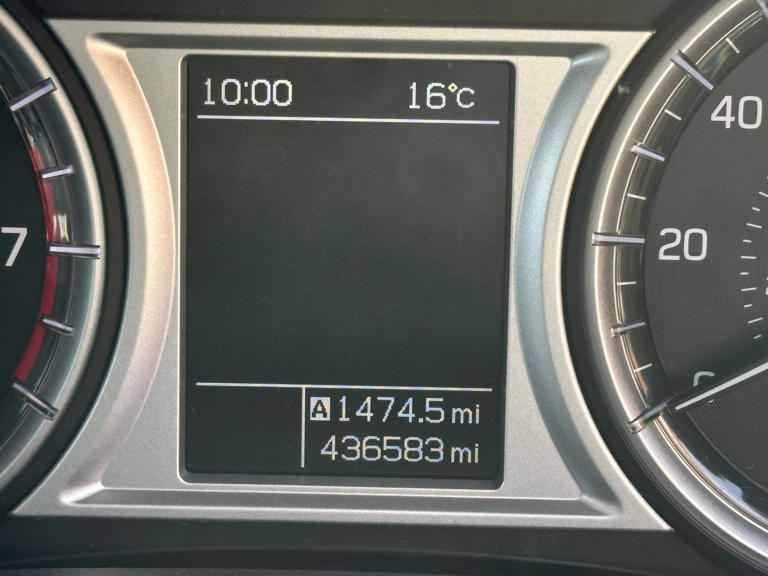 Przejechał tym Suzuki ponad 700 tys. km. Silnik, skrzynia, a nawet ...