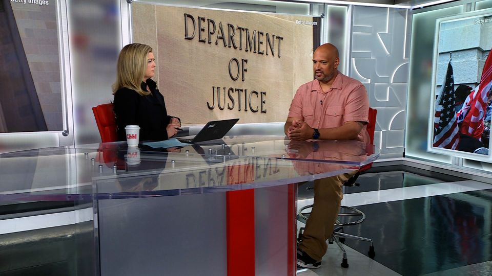 ‘A slap in the face:’ fmr Capitol Police officer suing to stop Trump’s ...