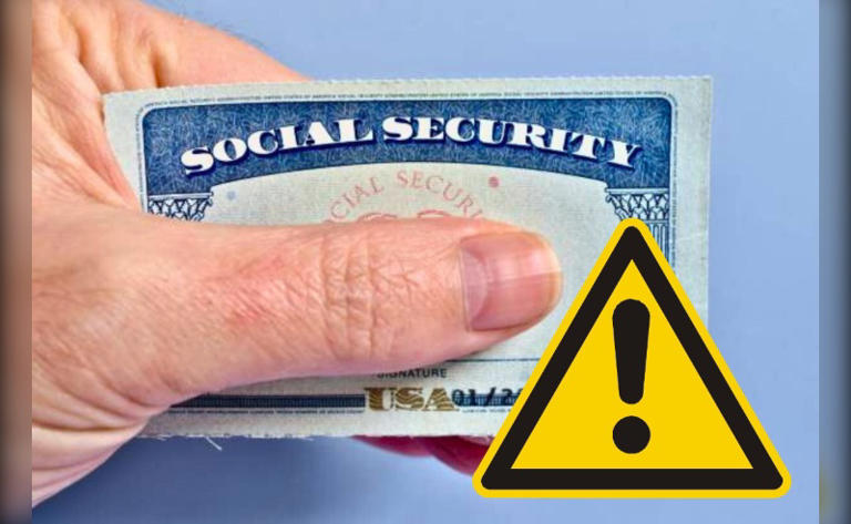 Social Security at 62, 67, or 70? Heres How Much Your Monthly Check ...