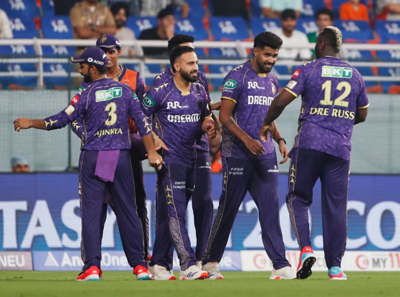 Kolkata Knight Riders vs Mumbai Indians - 65th match - Indian Premier ...