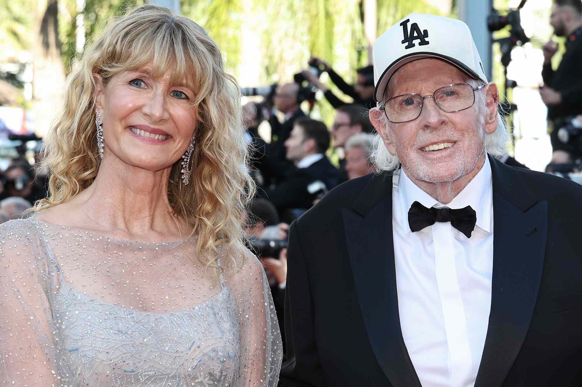 Laura Dern and father Bruce Dern make first red carpet appearance ...