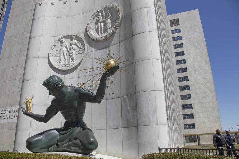 Judge ends court oversight of Detroit, orders bankruptcy case closed