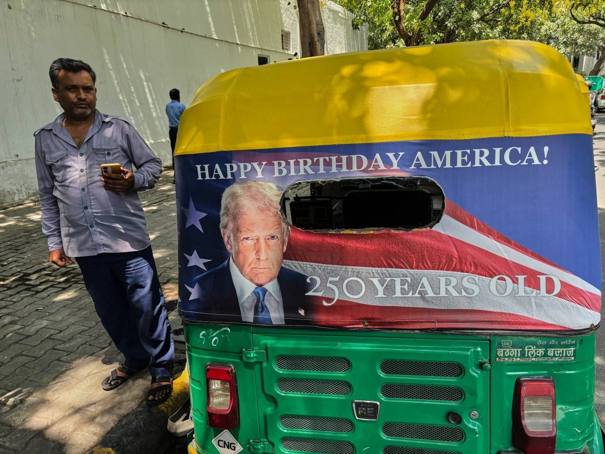 Trump’s portrait hits New Delhi traffic as US Embassy rolls out 'Happy ...