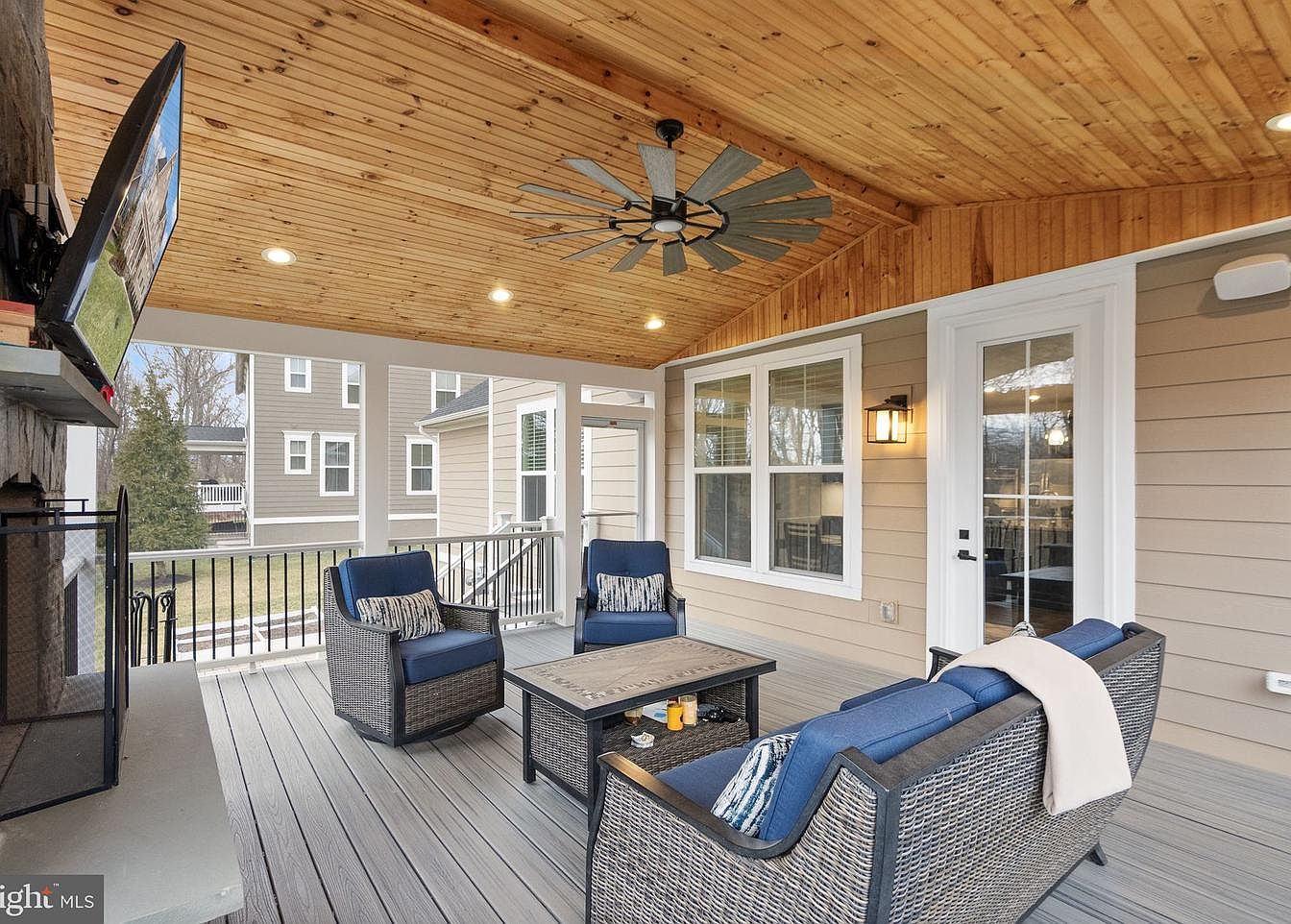 Timeless 2018 Longwood model in Aldie, Virginia, featuring screened-in ...