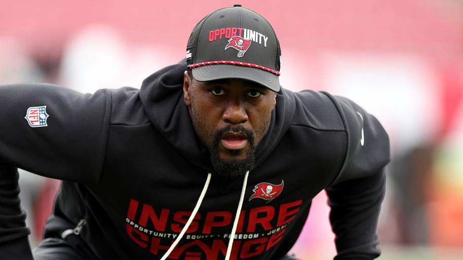 Buccaneers Legend Lavonte David Reveals Connection to Rueben Bain Jr.