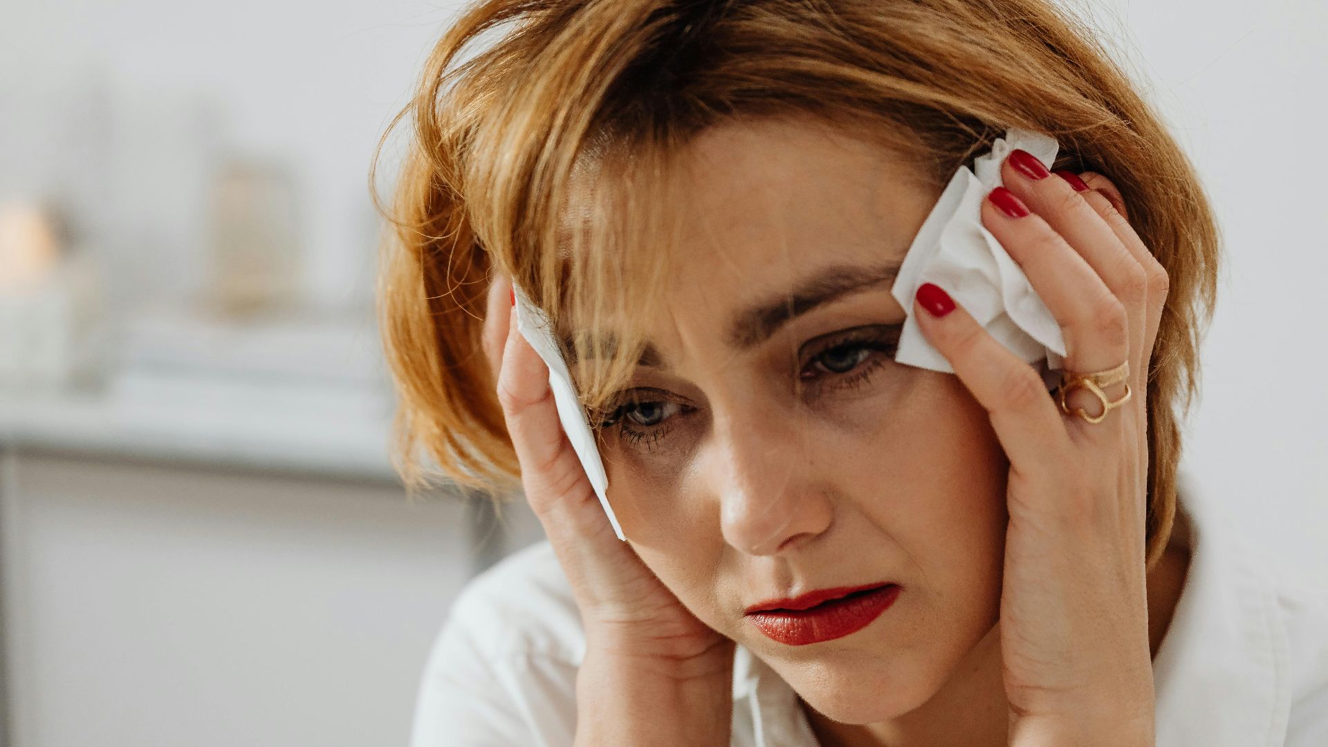 20 signs your wife is mentally lonely in her relationship