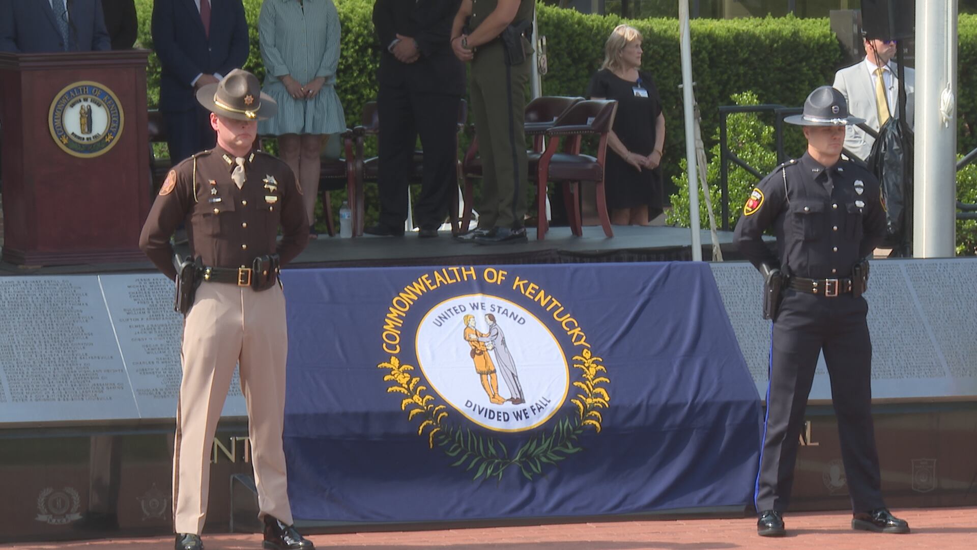 Kentucky Law Enforcement Memorial adds 10 names of officers who died in ...