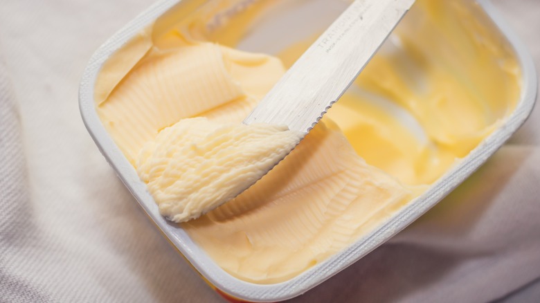 6 reasons to avoid margarine