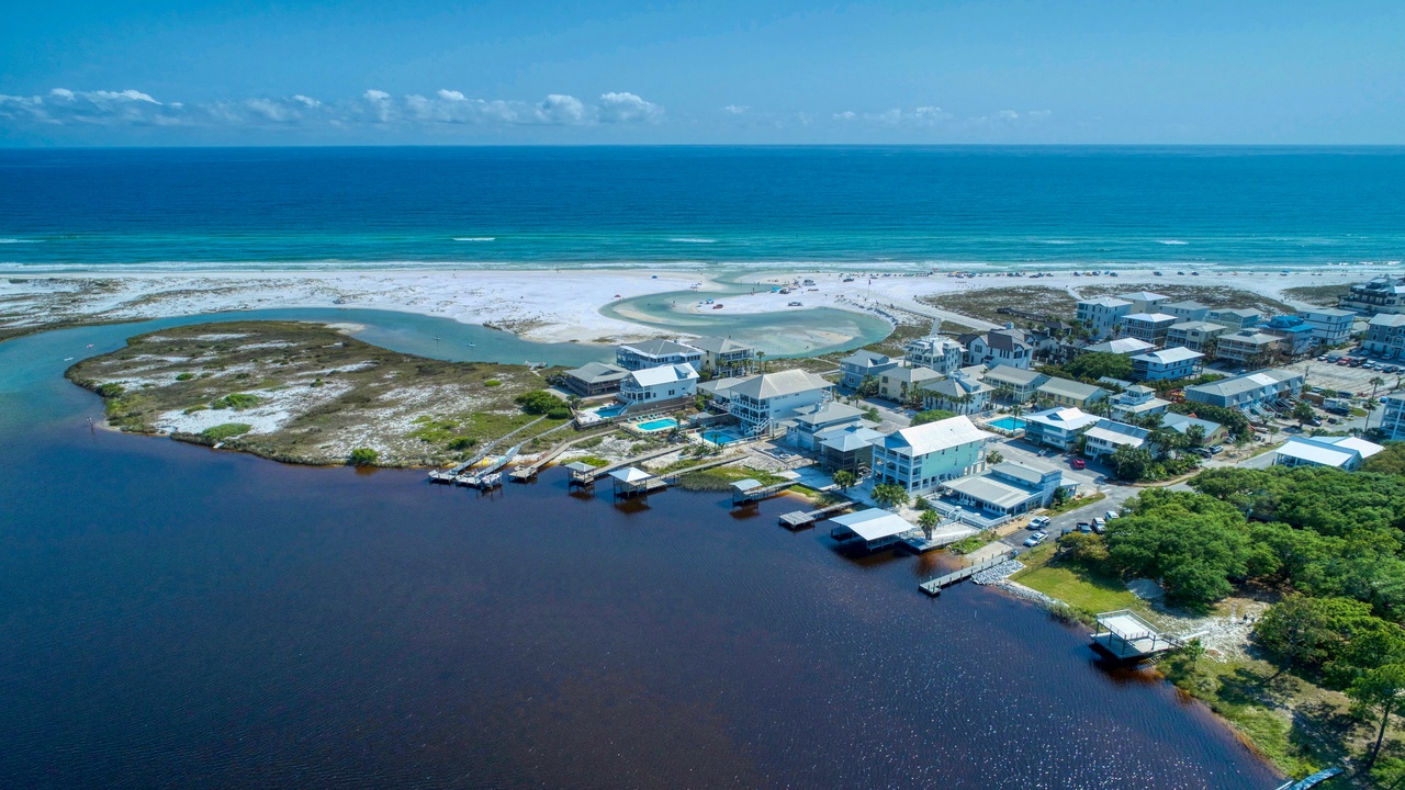 This Florida beach road has quartz sand that squeaks and art you need ...