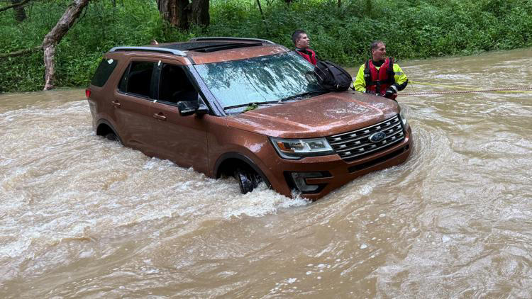 3 rescued after SUV gets stranded in Ripley County floodwaters