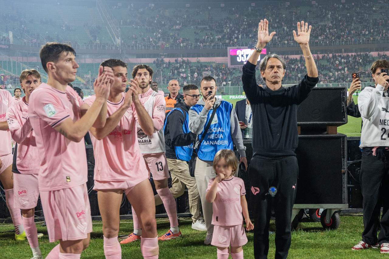 Inzaghi, le lacrime dopo Palermo-Catanzaro e l'abbraccio col figlio ...