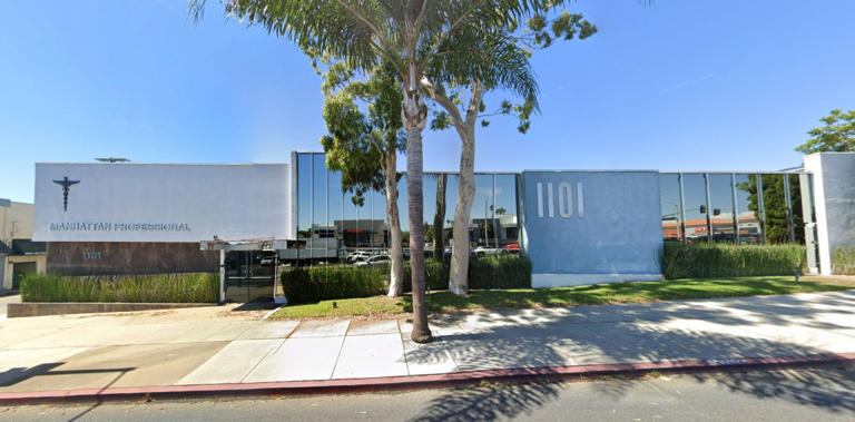 Manhattan Beach monster therapist charged with filming girls in ...