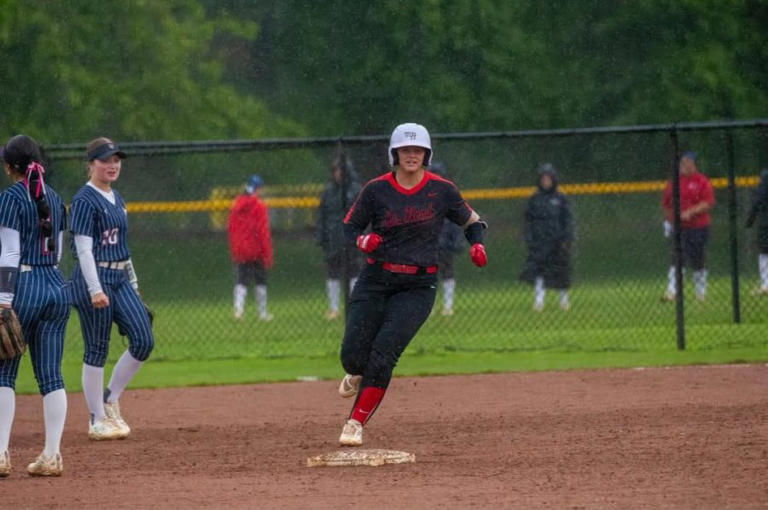 Mt. Hood softball player breaks national RBI record