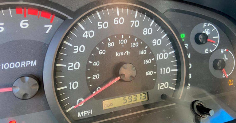 2 arrested, 8 cars seized in alleged odometer tampering ring, Roseville ...