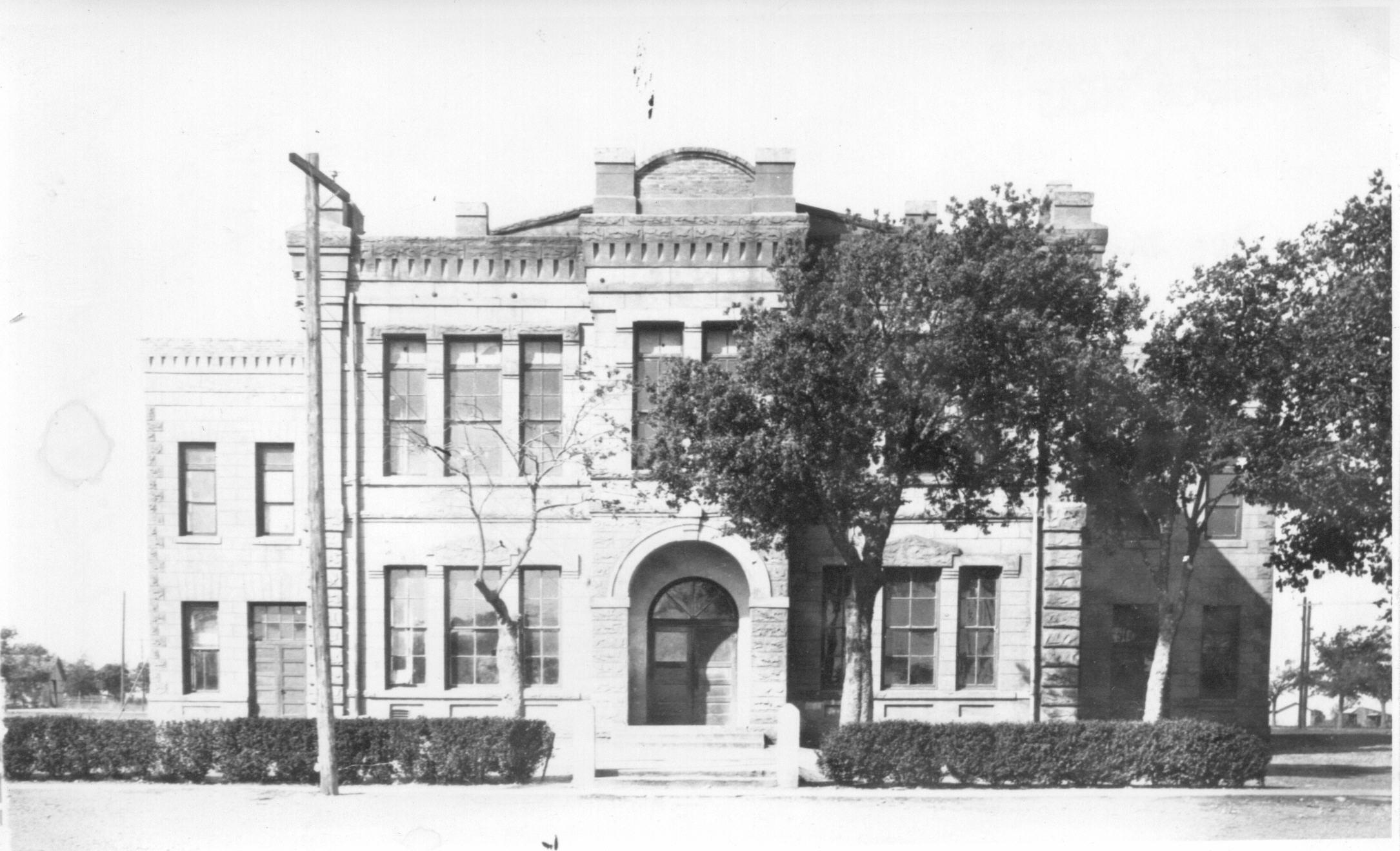 McGregor Junior High moves to new location after 137 years at historic site