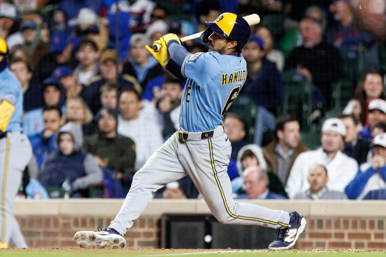 Pete Crow-Armstrong whiff on line drive leads to 'Little League home run'