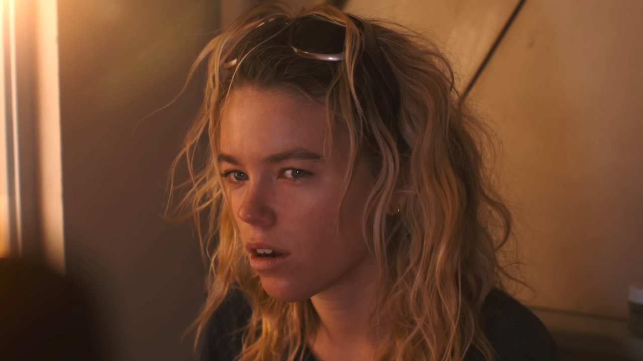 Supergirl's Milly Alcock has a great take on toxic fandoms after her ...