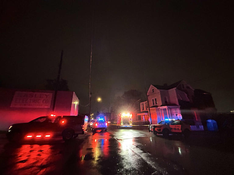 Police: 1 hospitalized after shooting in Walnut Hills neighborhood