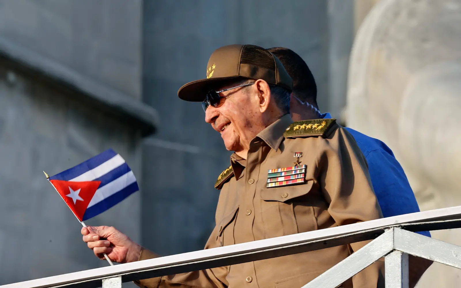 Castro gives crucial backing to Cuba’s reforms