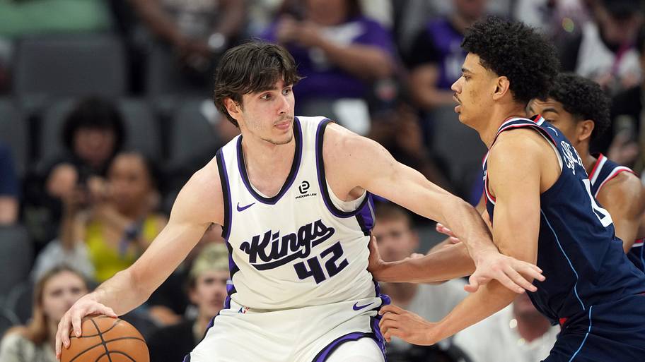 Kings' Maxime Raynaud makes all-rookie 2nd team, but was he robbed of more?