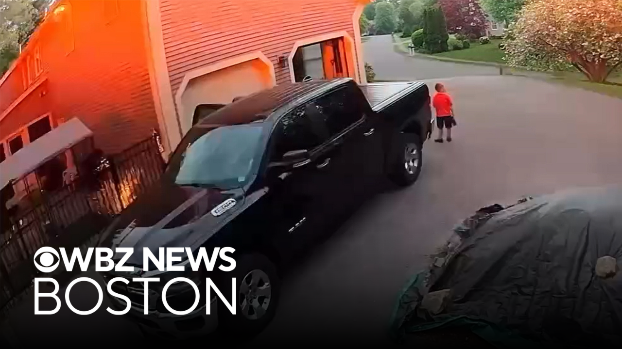 Lightning strike near Massachusetts father, children caught on video