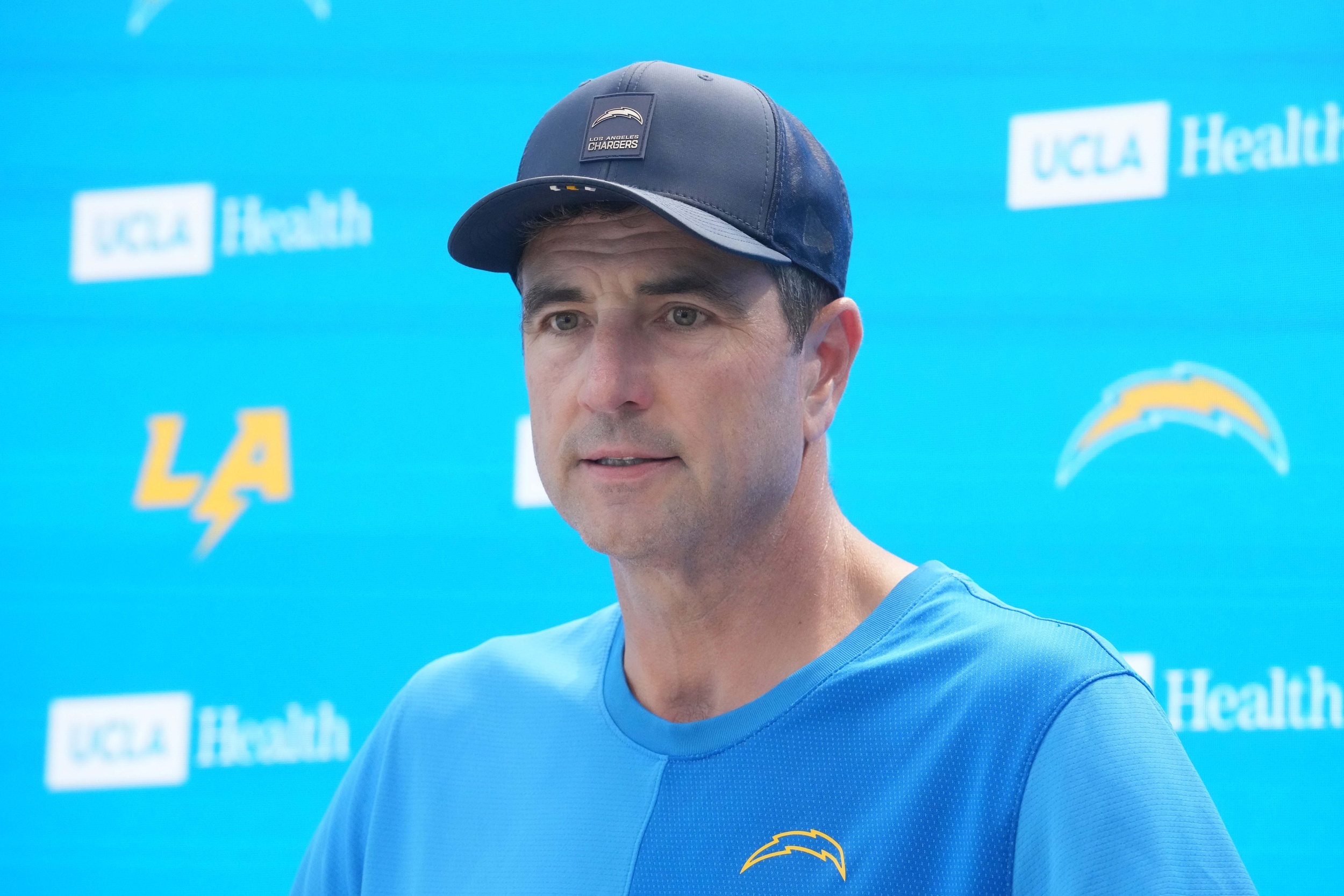 Chargers DL coach Mike Elston turned down DC interview
