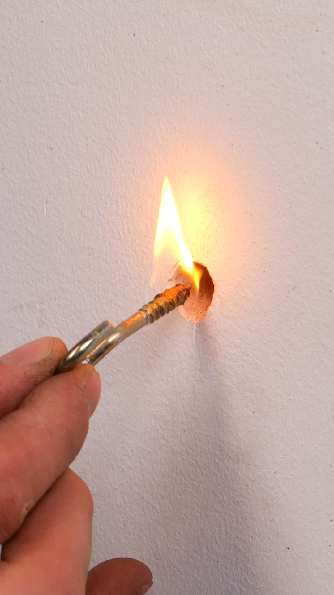 Eenvoudige truc voor het verwijderen van muurankers 🔧