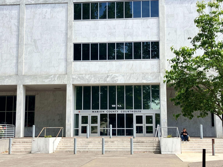 Oregon judge apologizes for inappropriate conduct at conference