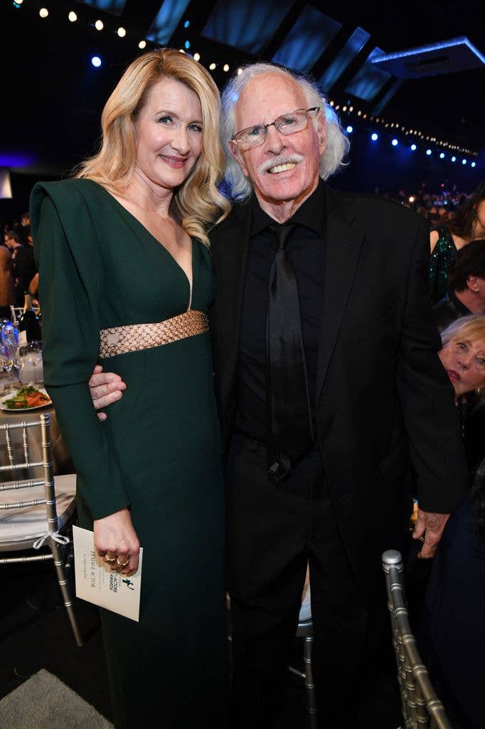 Laura Dern makes first joint appearance with famous father and kids in ...