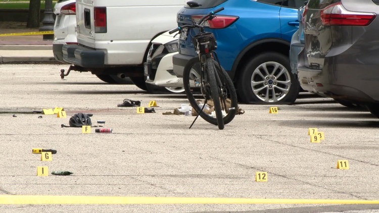 Bullets hit cars, elementary students take cover after deadly downtown ...
