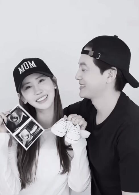 Lee Da-hae and Seven expecting after three-year marriage