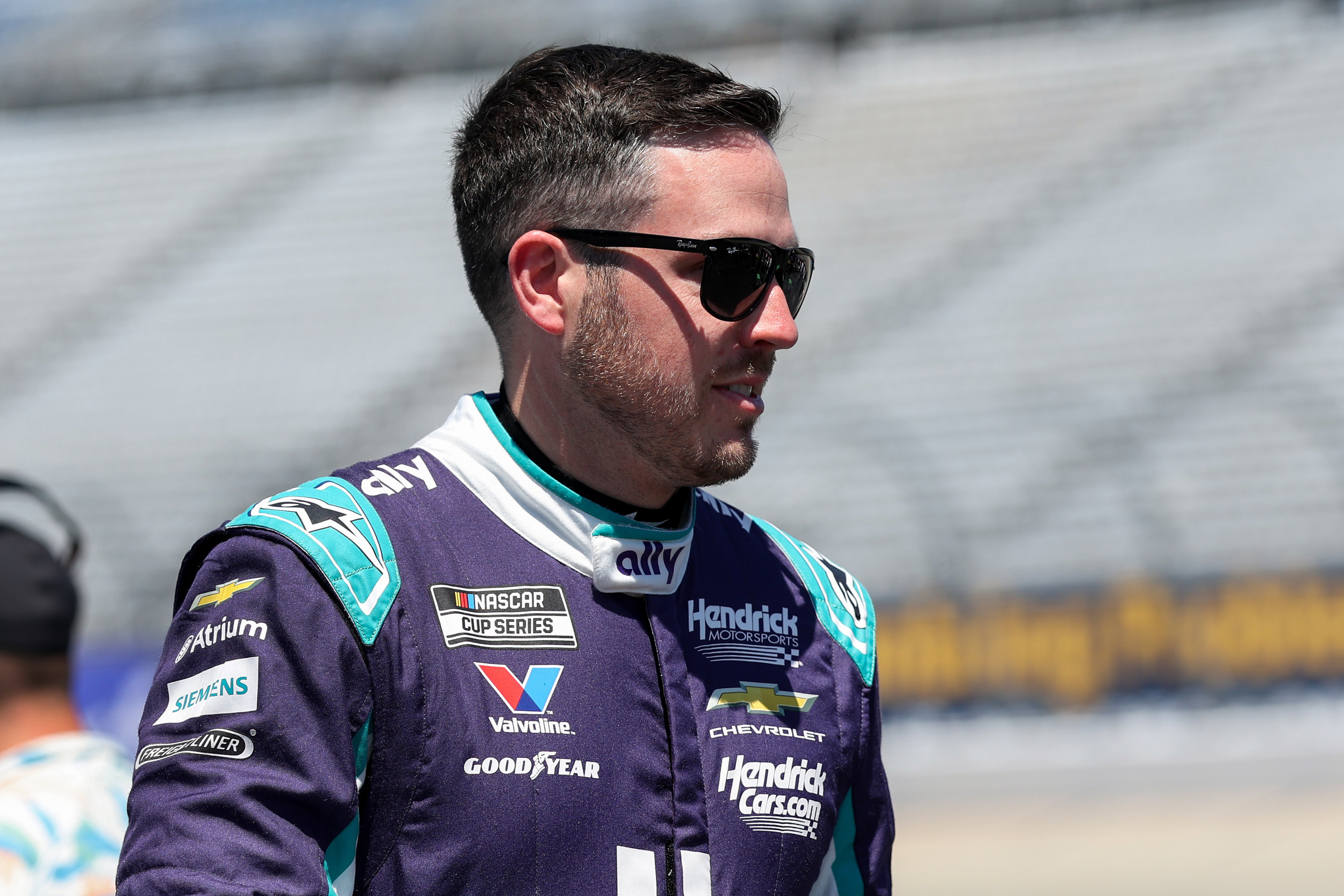 Dale Earnhardt Jr. weighs in on Alex Bowman, Kyle Busch free-agency talk