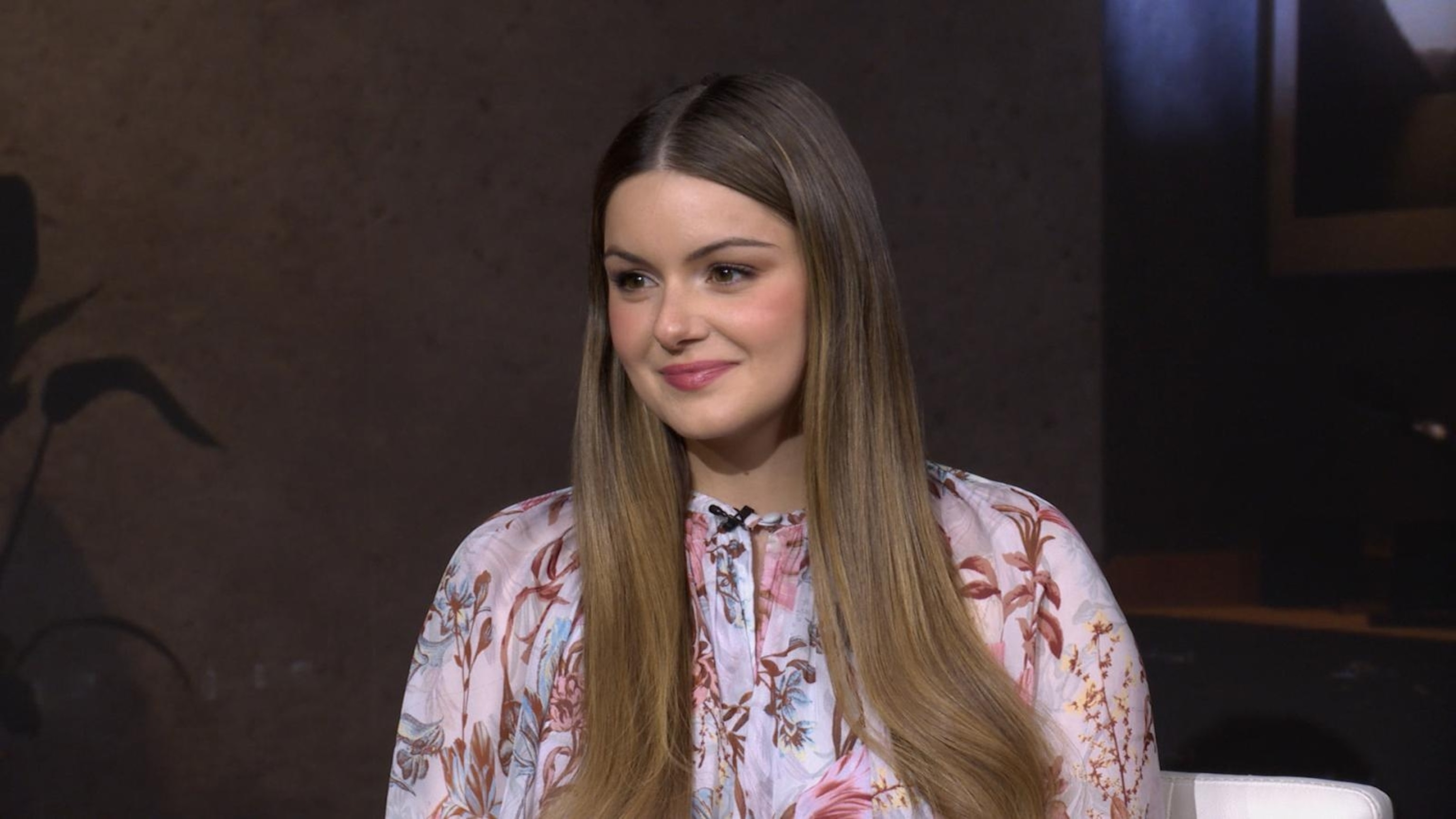 Actress Ariel Winter on returning to her kingdom in 'Sofia the First ...