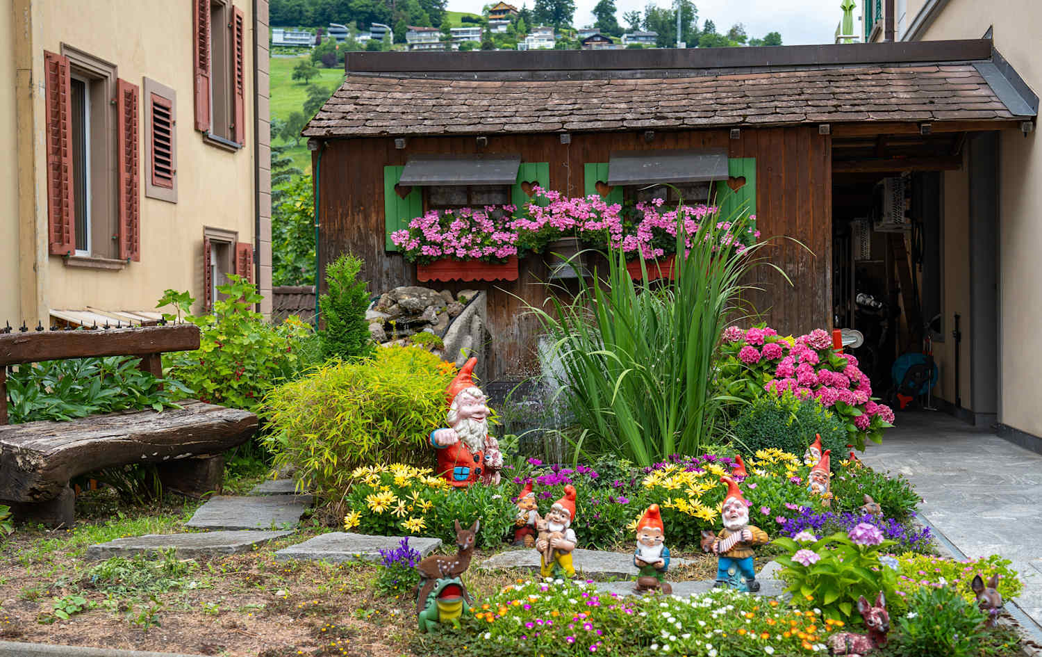 Garden gnomes are suddenly the chicest decor trend (yes, really!)