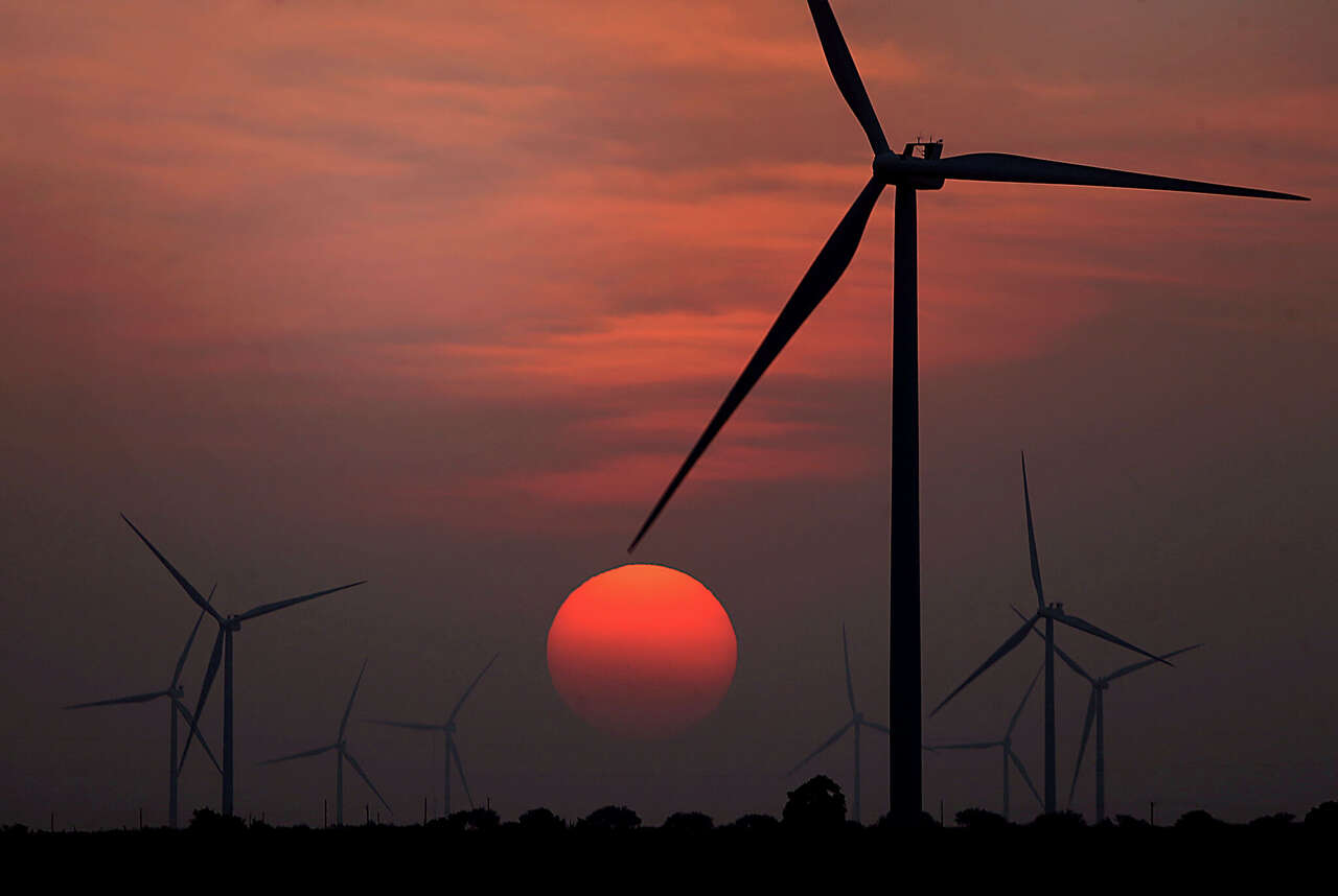 Texas wind projects stalled as they wait for Defense Department clearance