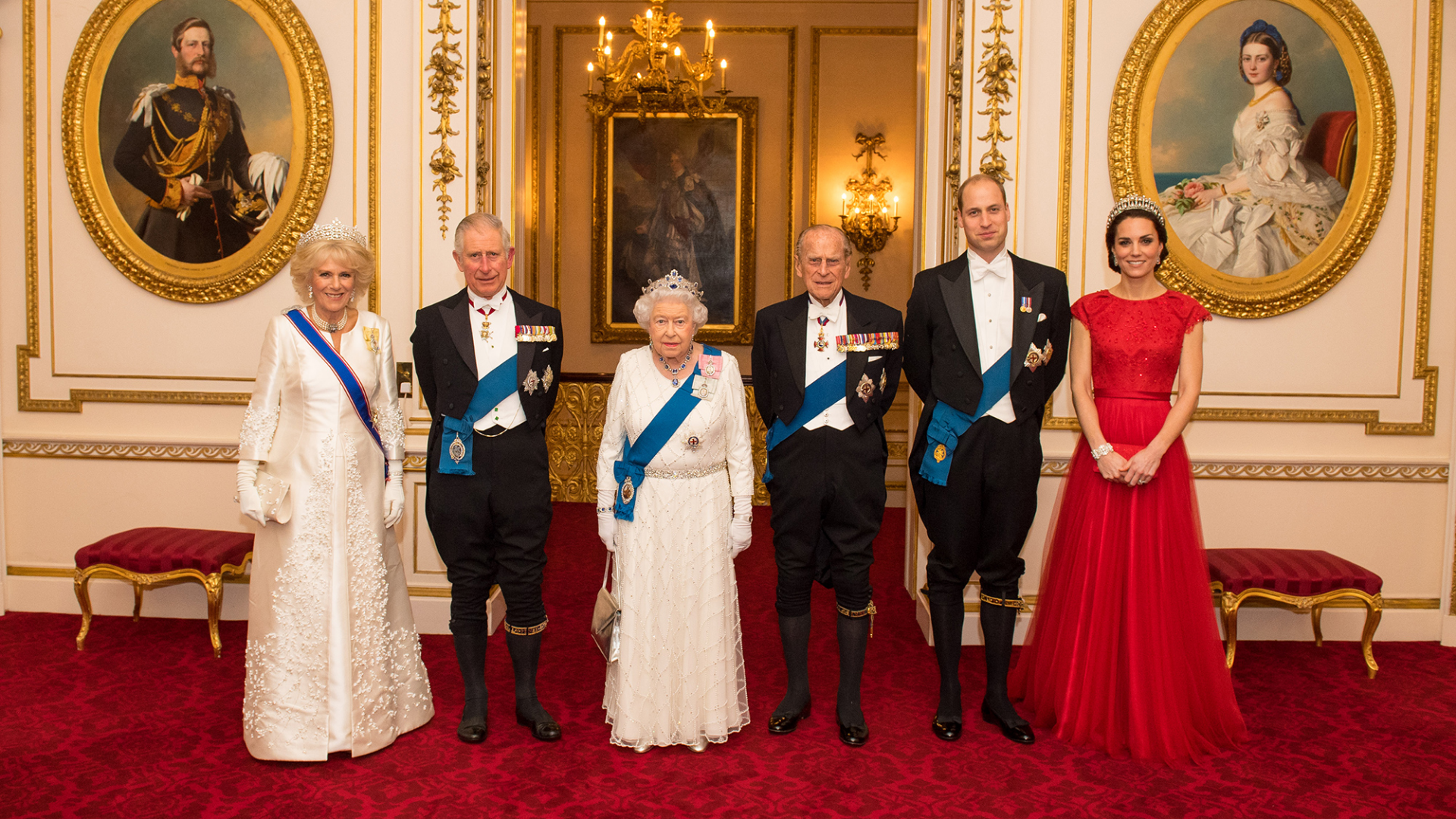 10 royal dress traditions behind British monarchy appearances