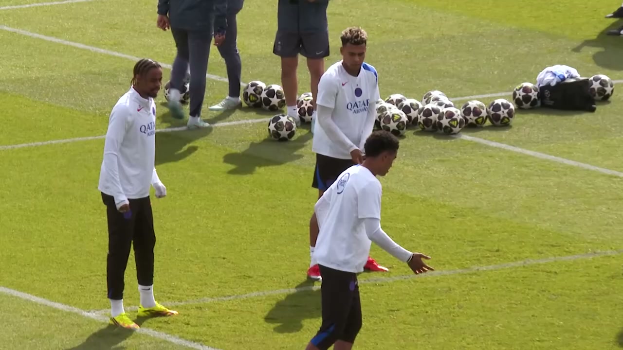 PSG players train near Paris ahead of 'historic' match against Arsenal