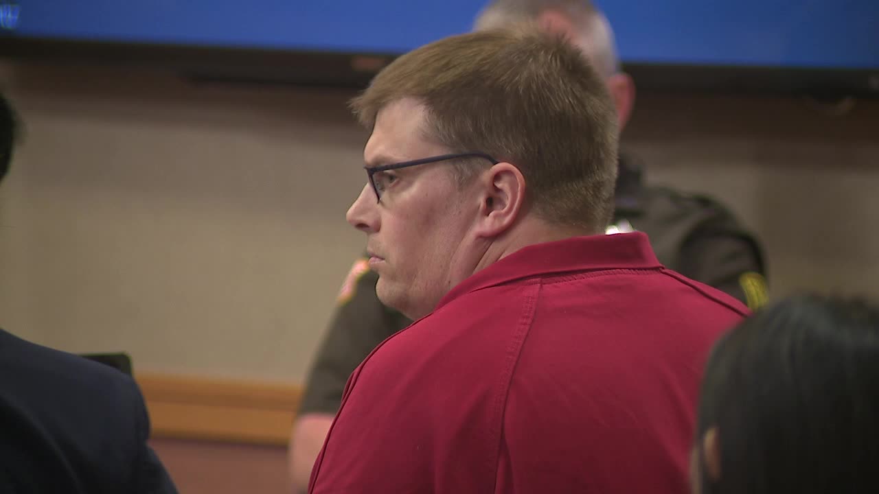 Former Hartford Fire & Rescue lieutenant sentenced for child porn