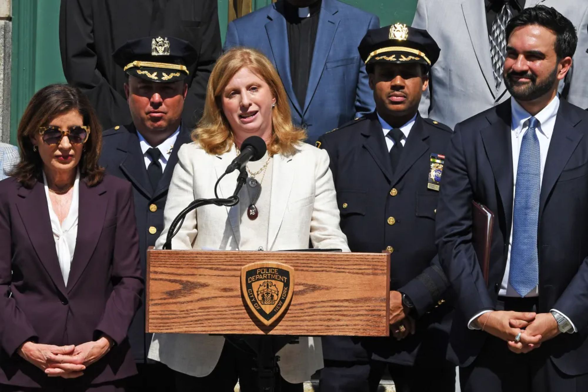 NYPD to flood Bronx with more cops and now have two borough patrols in ...