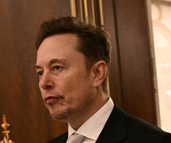 SpaceX to launch IPO, valued at $1.25 trillion