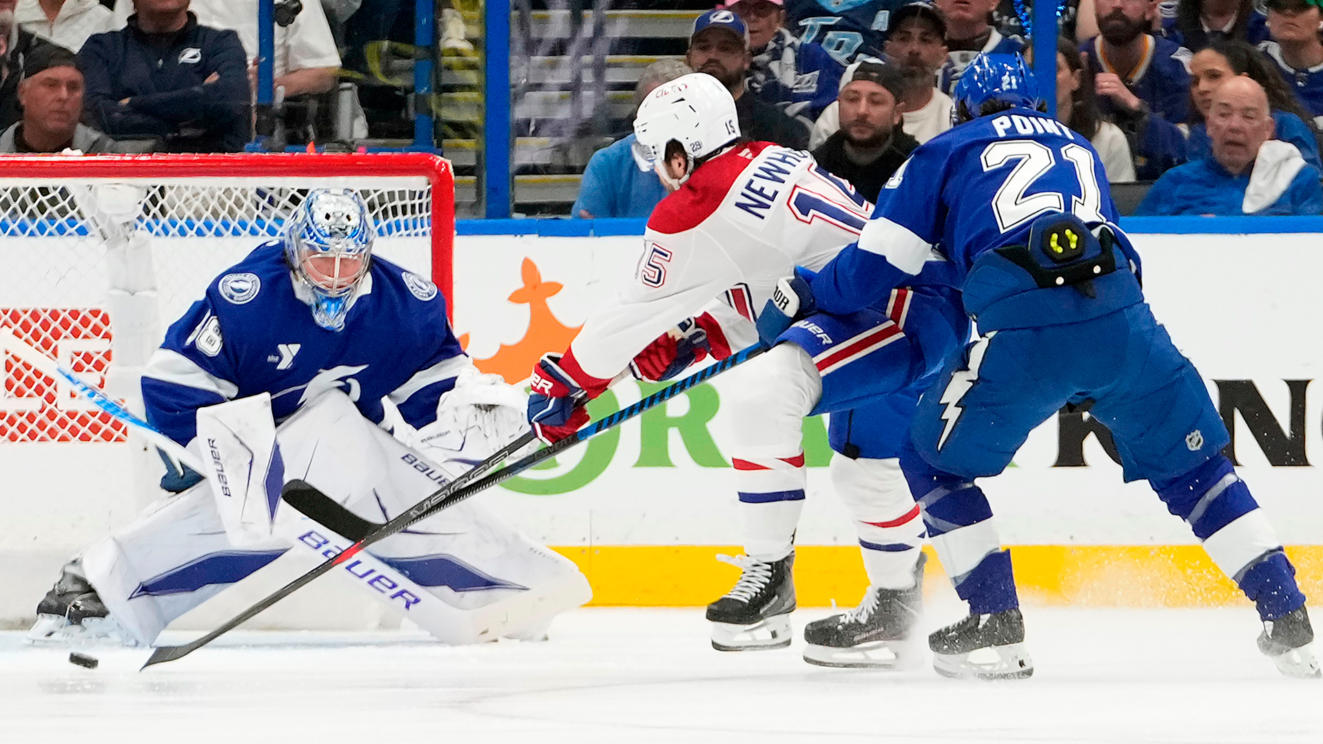 Habs star unites Liberals, Tories in NL