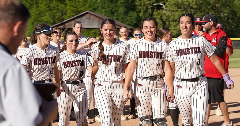 🔴 Live updates: HHS softball state quarterfinal at Thayer