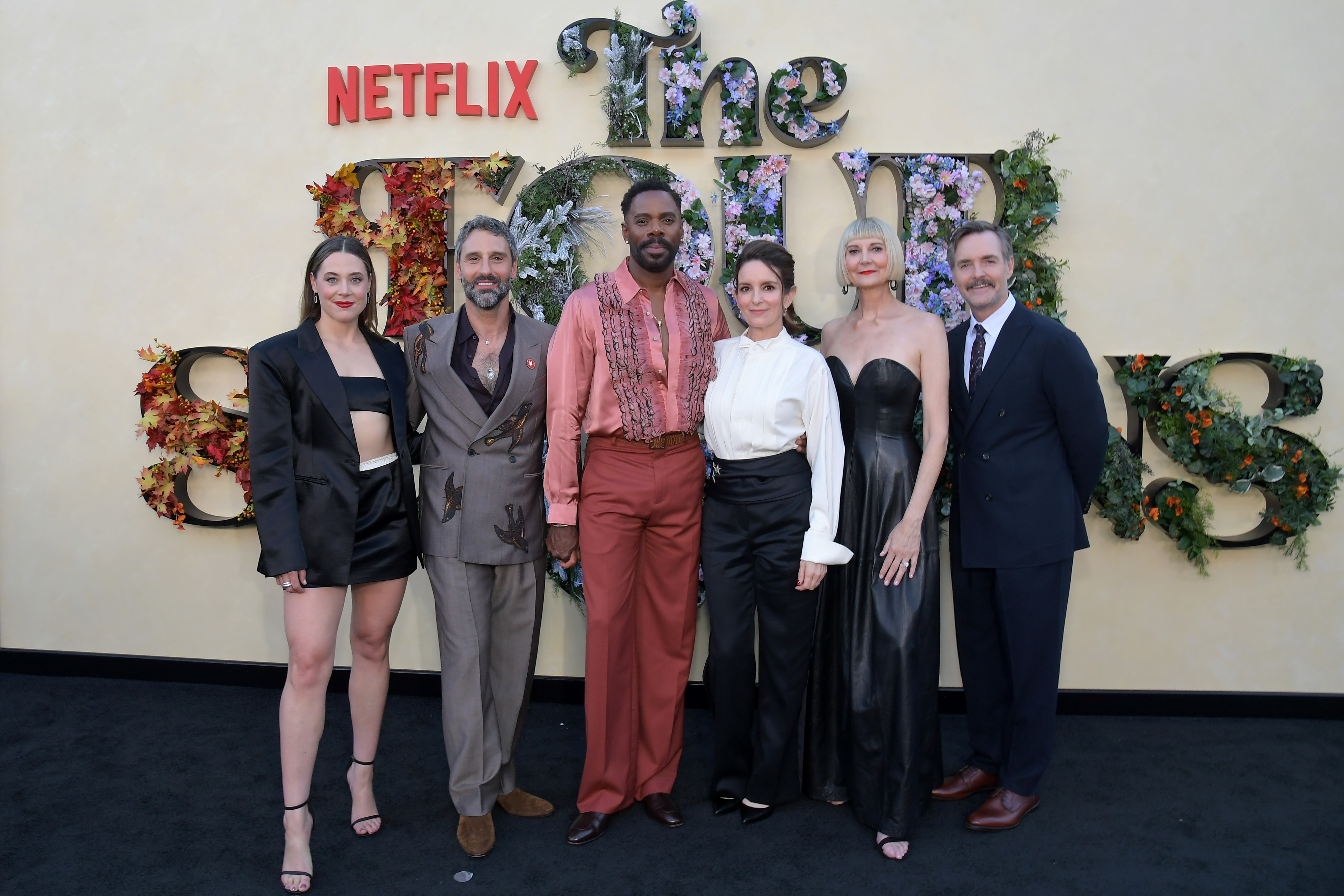 Tina Fey, Four Seasons cast on continuing show without Steve Carell