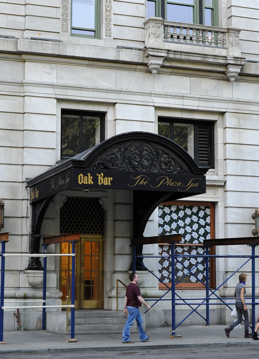 15 historic American hotel bars every traveler should visit at least once