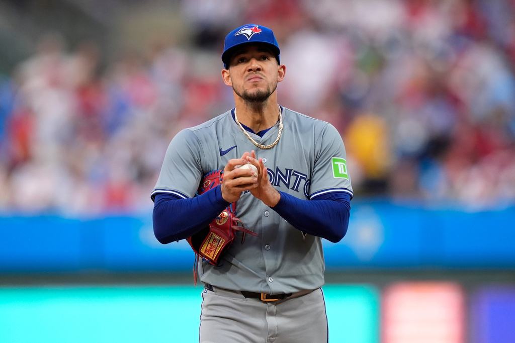 Blue Jays' José Berríos undergoes Tommy John surgery