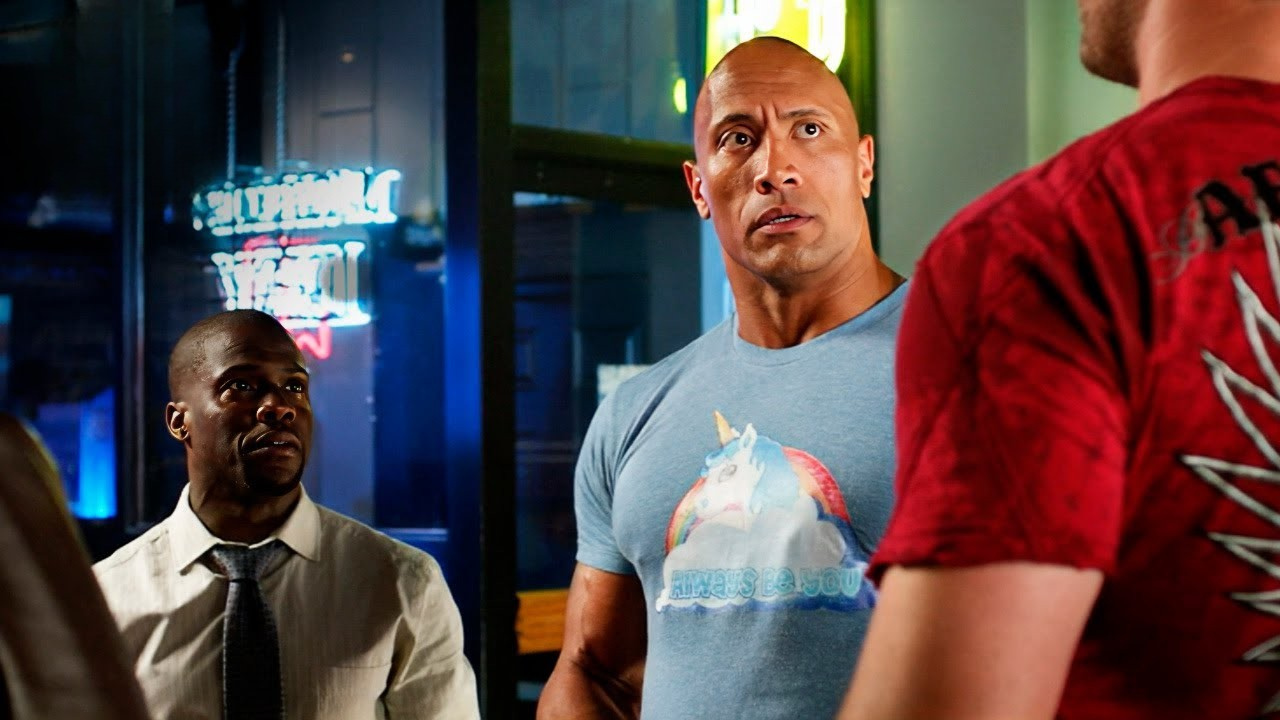 The Rock beats up 4 guys at once at the bar, Central Intelligence