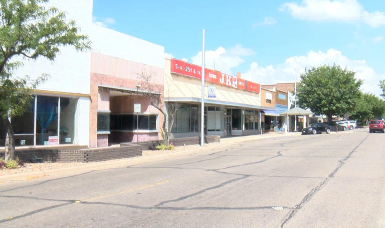 Reservations open for Texas first lady Cecilia Abbott’s Borger Main ...