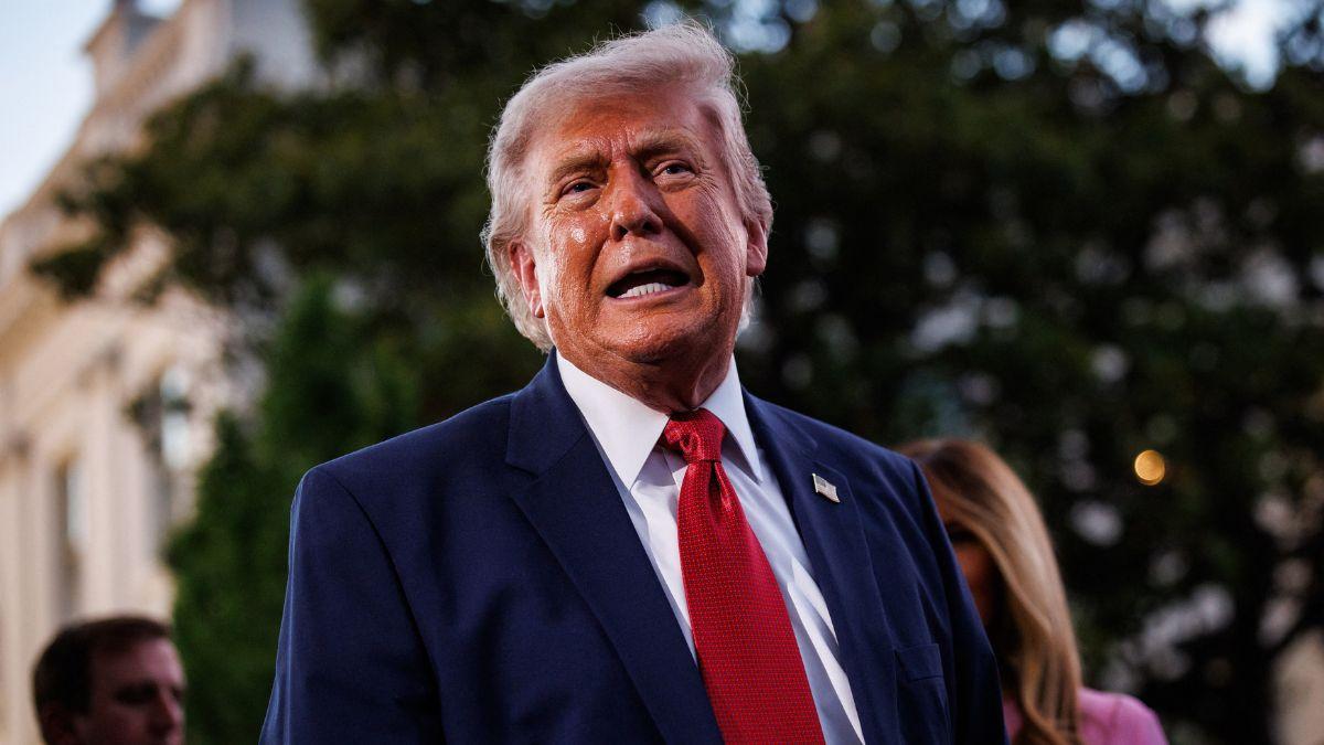 Donald Trump mocked after revealing he's going to make the Reflection ...