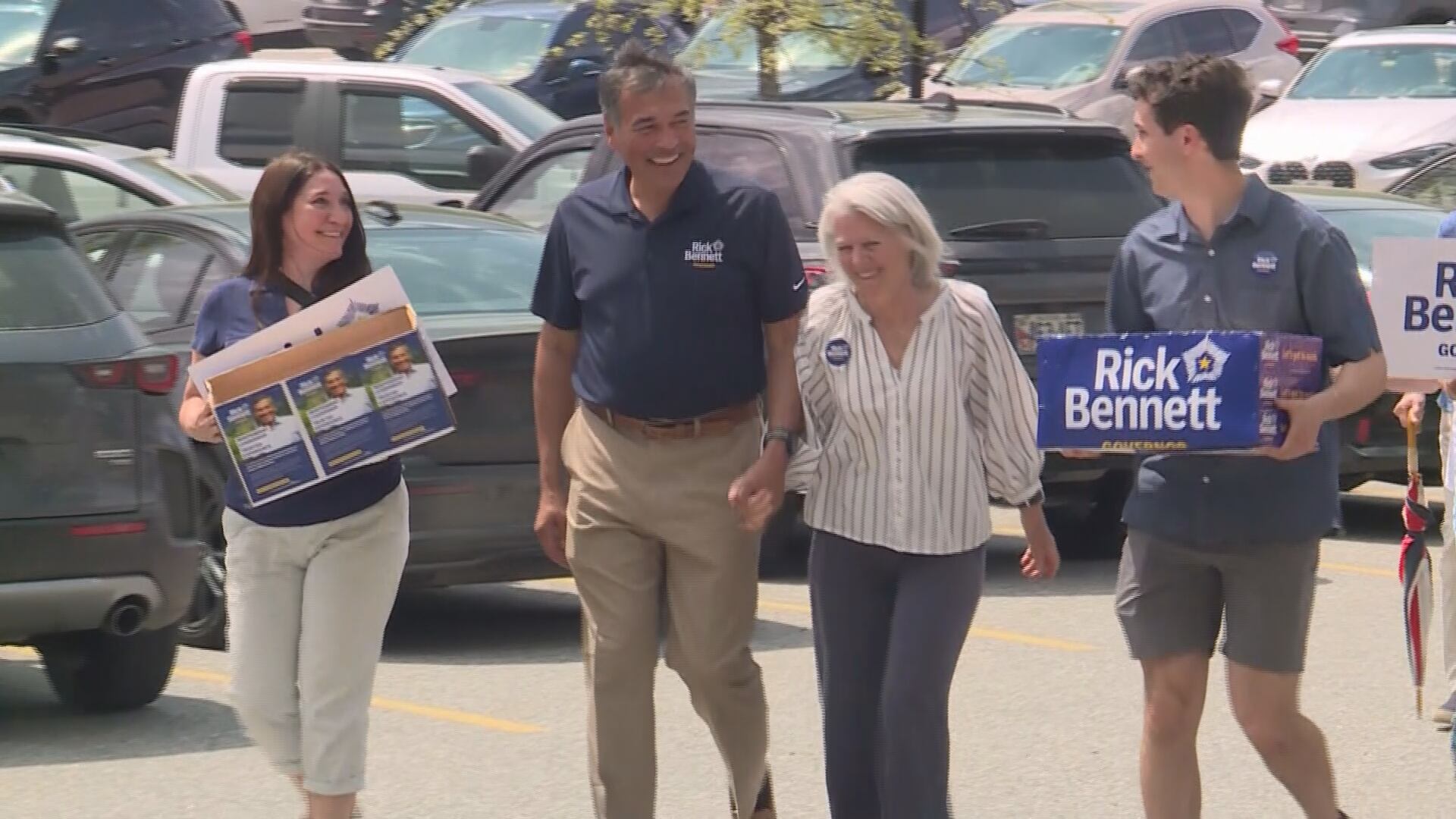 Independent candidate Rick Bennett files ballot signatures for governor ...