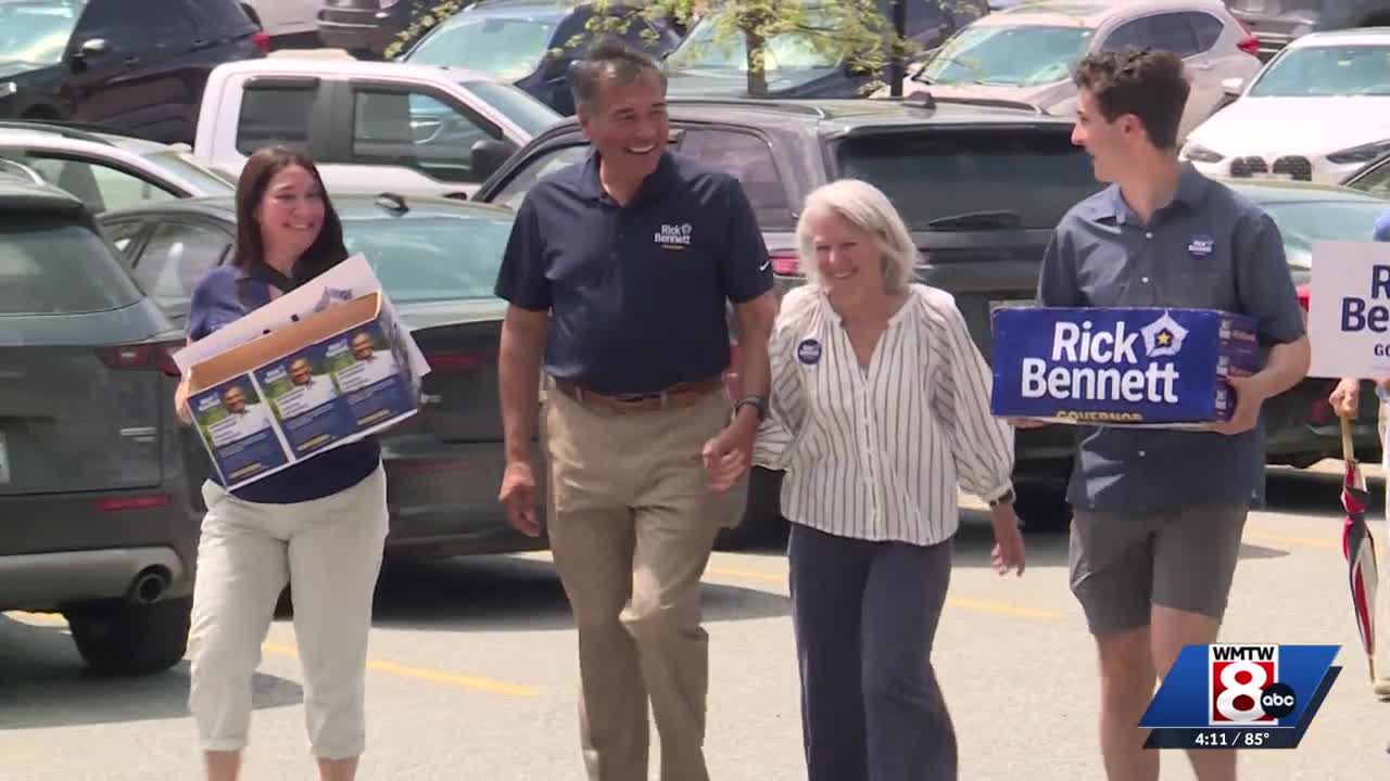 Independent candidate Rick Bennett files ballot signatures for governor ...